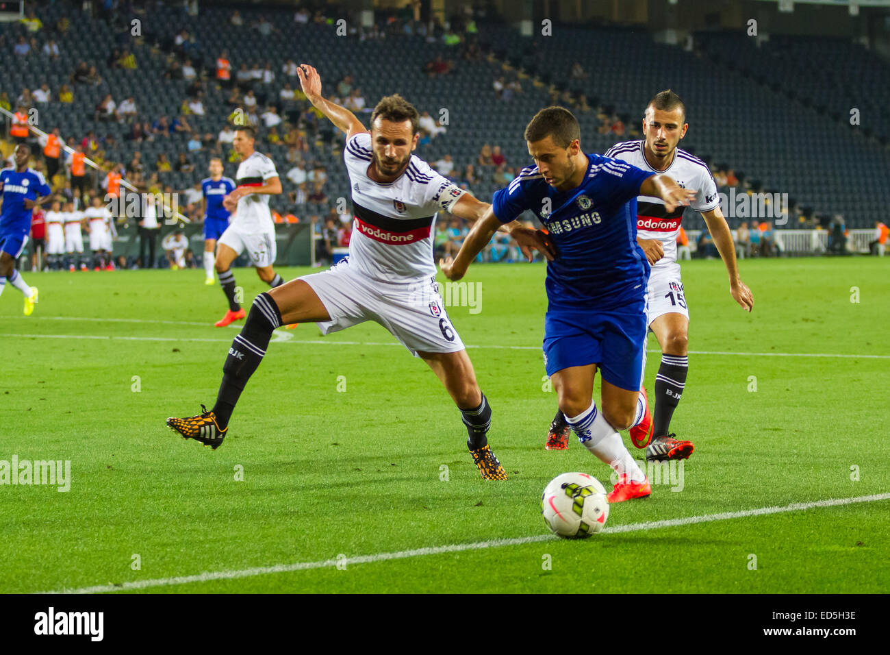 Eden hazard chelsea 2014 hi-res stock photography and images - Alamy