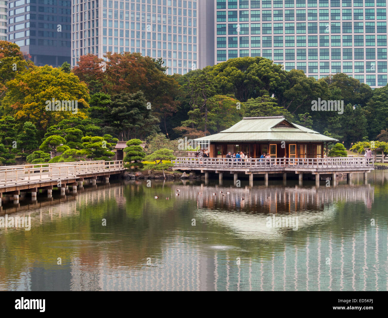 Hama Rikyu Onshi-teien, Tokyo Stock Photo - Alamy