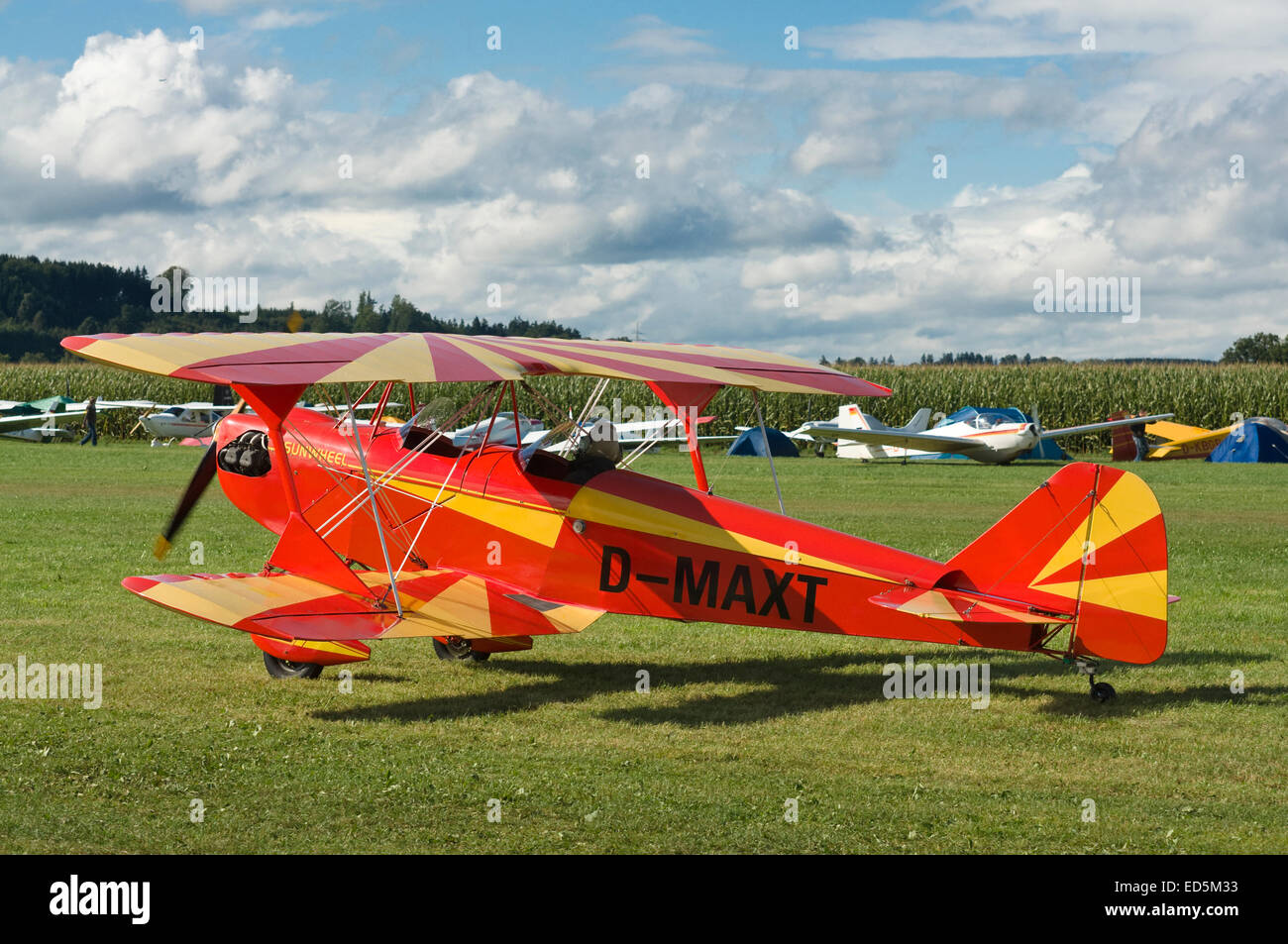 Ultralight Biplane, Vintage Replica airplane, Sunwheel, D-MAXT at ...