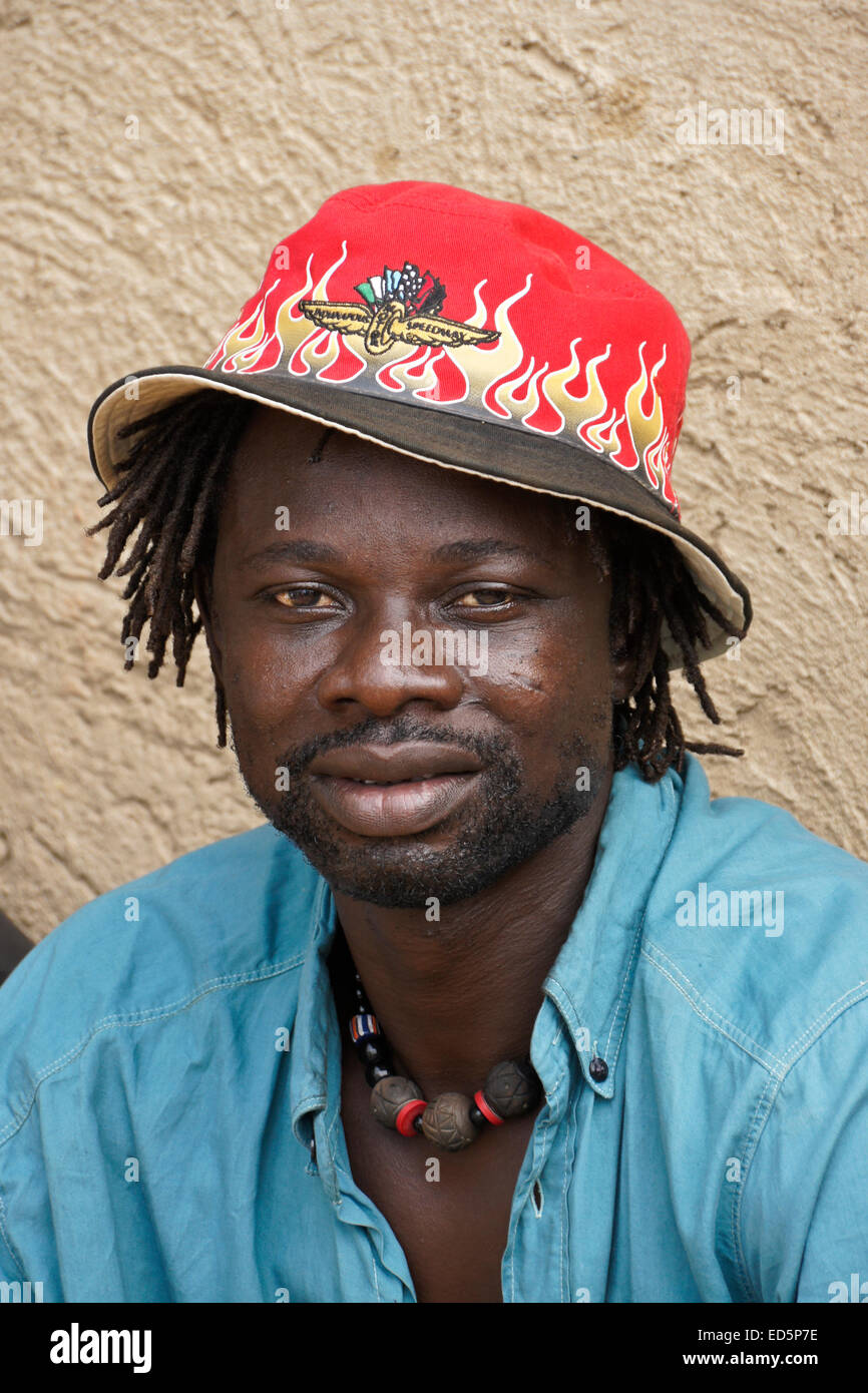 Tribal face hi-res stock photography and images - Alamy