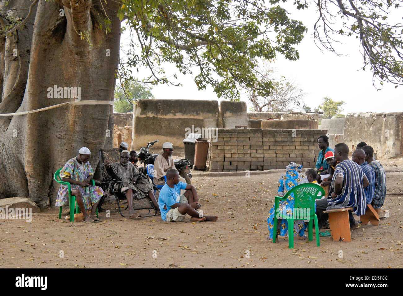 Villagers, africa, meeting hi-res stock photography and images - Alamy