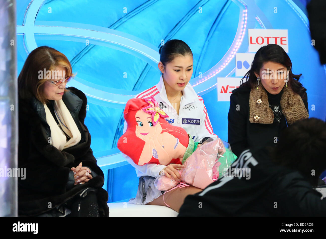 Big Hat, Nagano, Japan. 28th Dec, 2014. (L-R) Machiko Yamada, Kanako ...