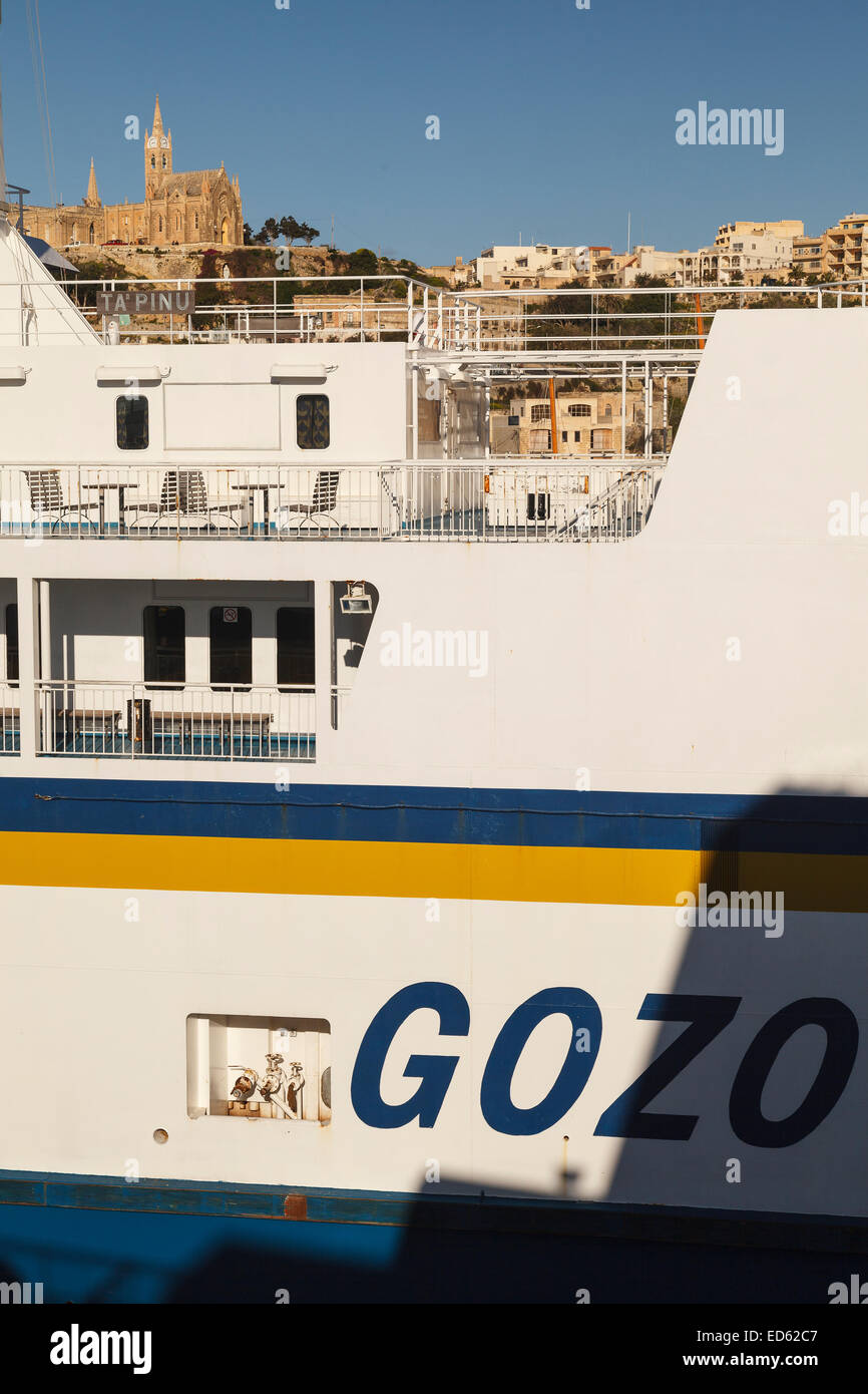 Gozo boat hi-res stock photography and images - Alamy