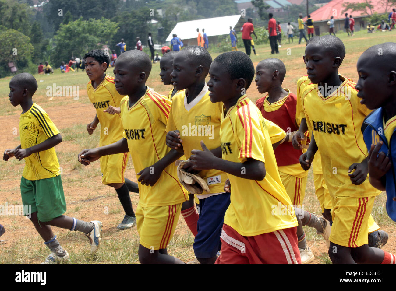 Wakiso, Uganda. 29th December, 2014. Ugandan children warm up to play ...