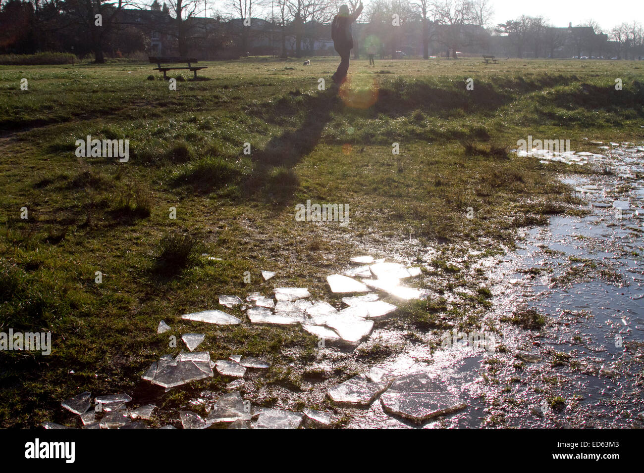 Mercury drops hi-res stock photography and images - Alamy
