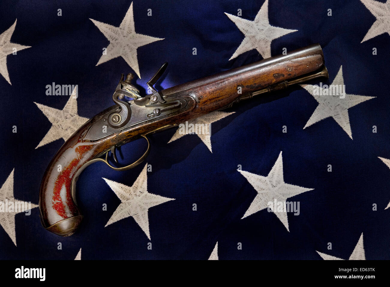Antique flintlock pistol made in the late 1700's Stock Photo - Alamy