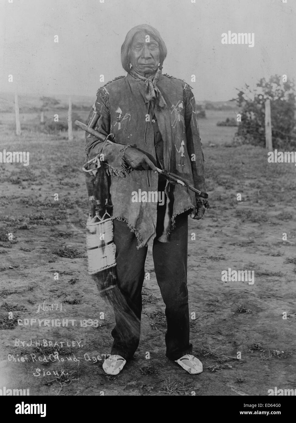 Indian chief red cloud hi-res stock photography and images - Alamy