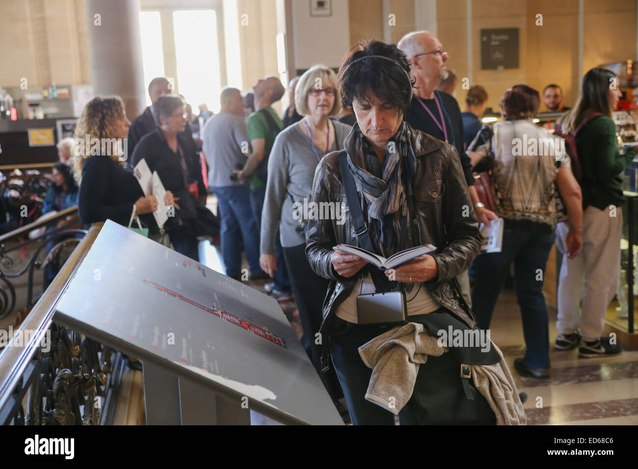 Book tour hi-res stock photography and images - Alamy