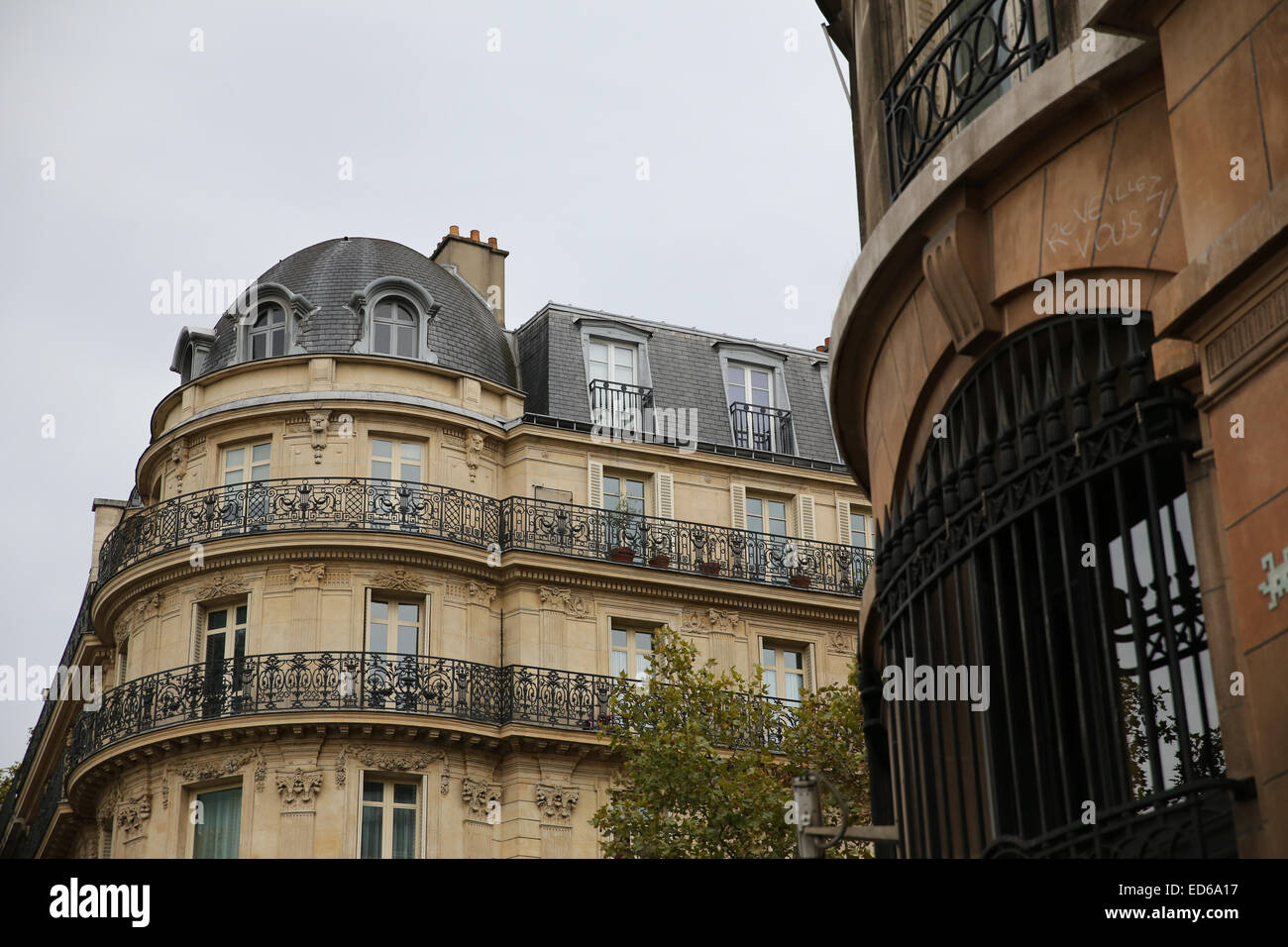 traditional French building architecture Stock Photo - Alamy