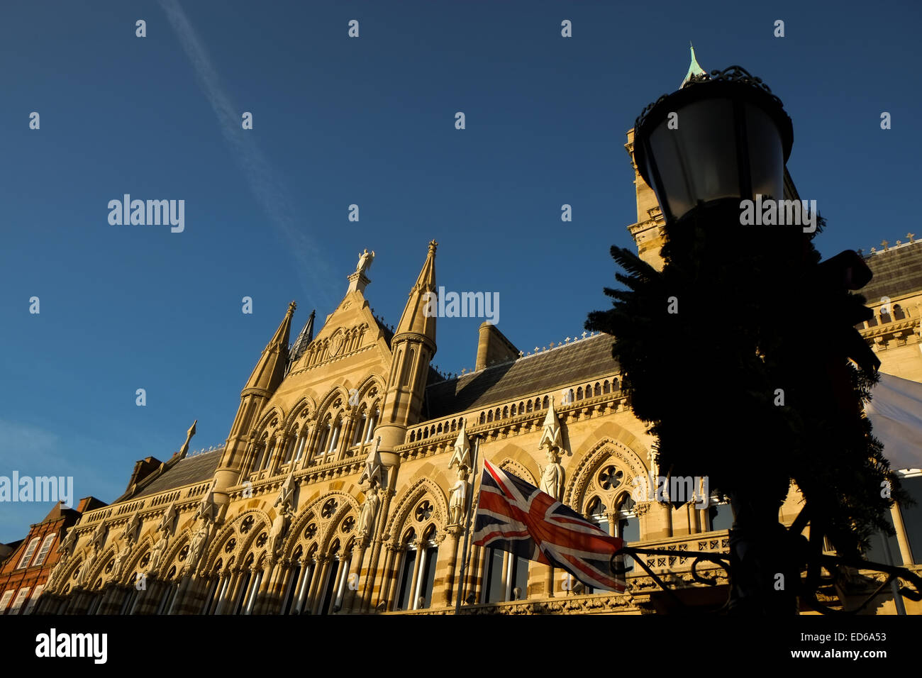 Northampton guildhall hi-res stock photography and images - Alamy