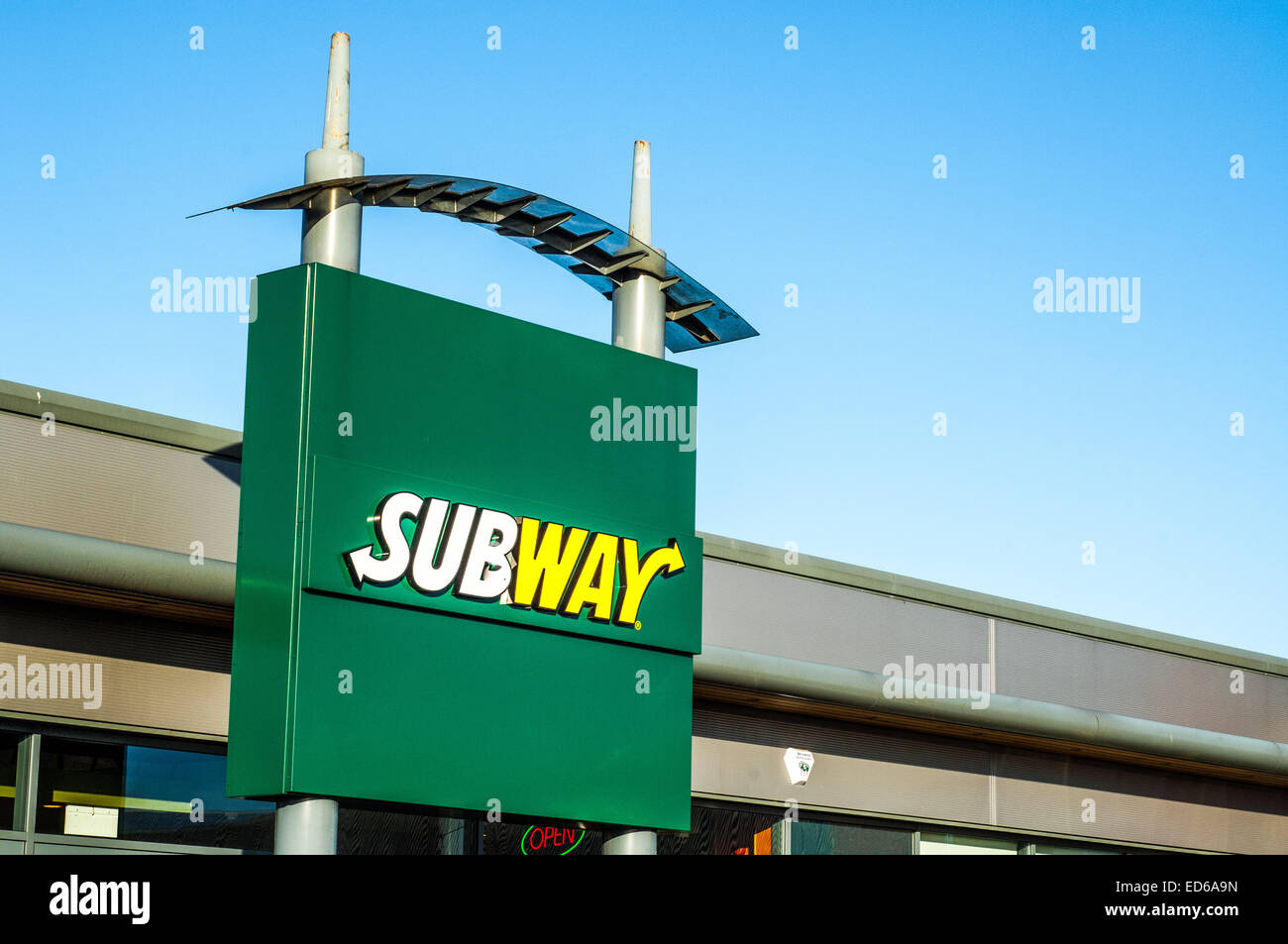 Subway store hi-res stock photography and images - Alamy