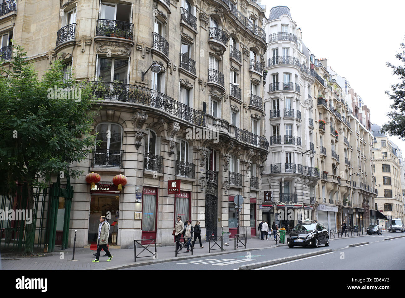 Paris French architecture buildings Stock Photo - Alamy