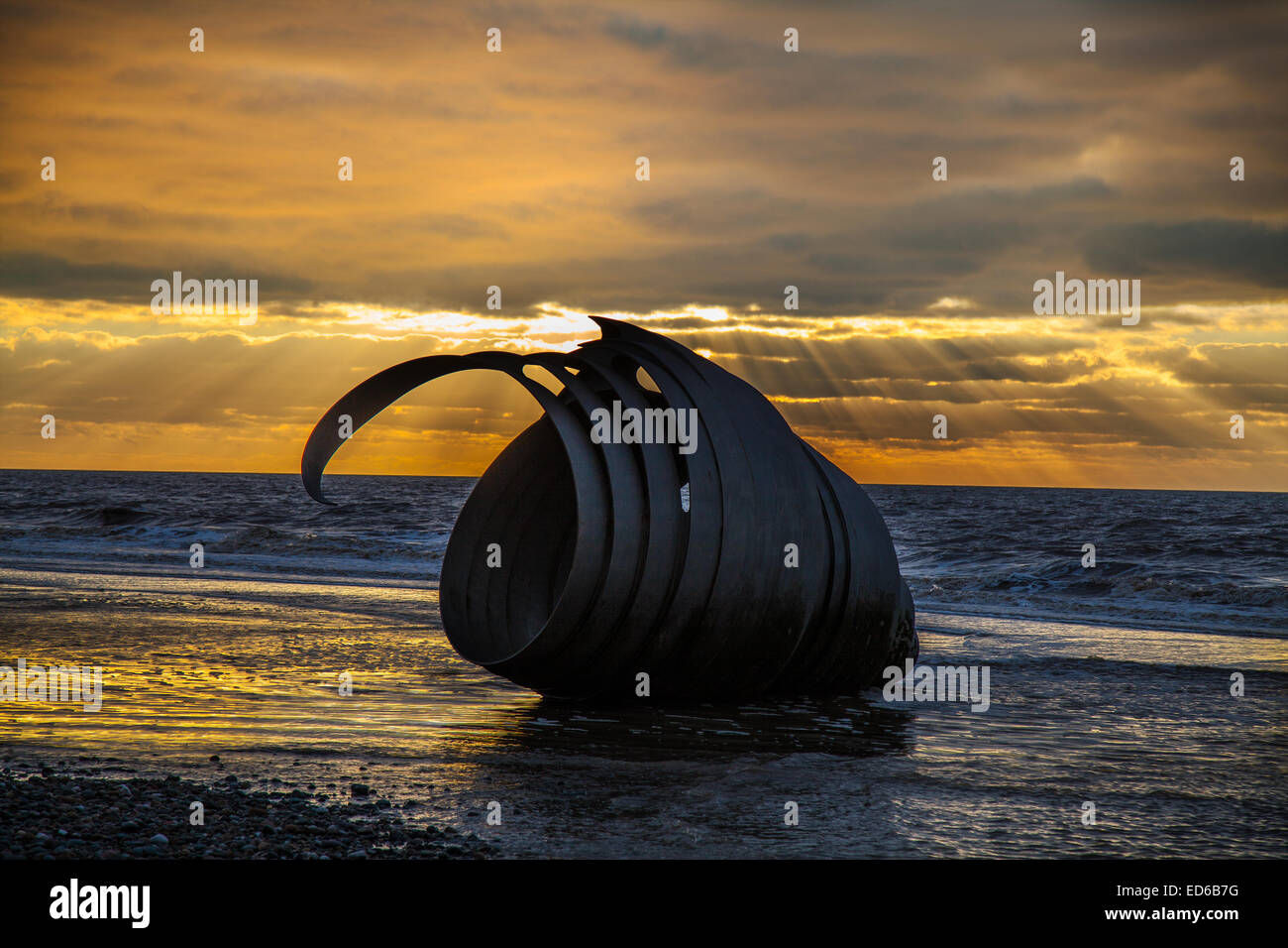 Mary's shell metal beach sculpture by Stephen Broadbent Thornton ...