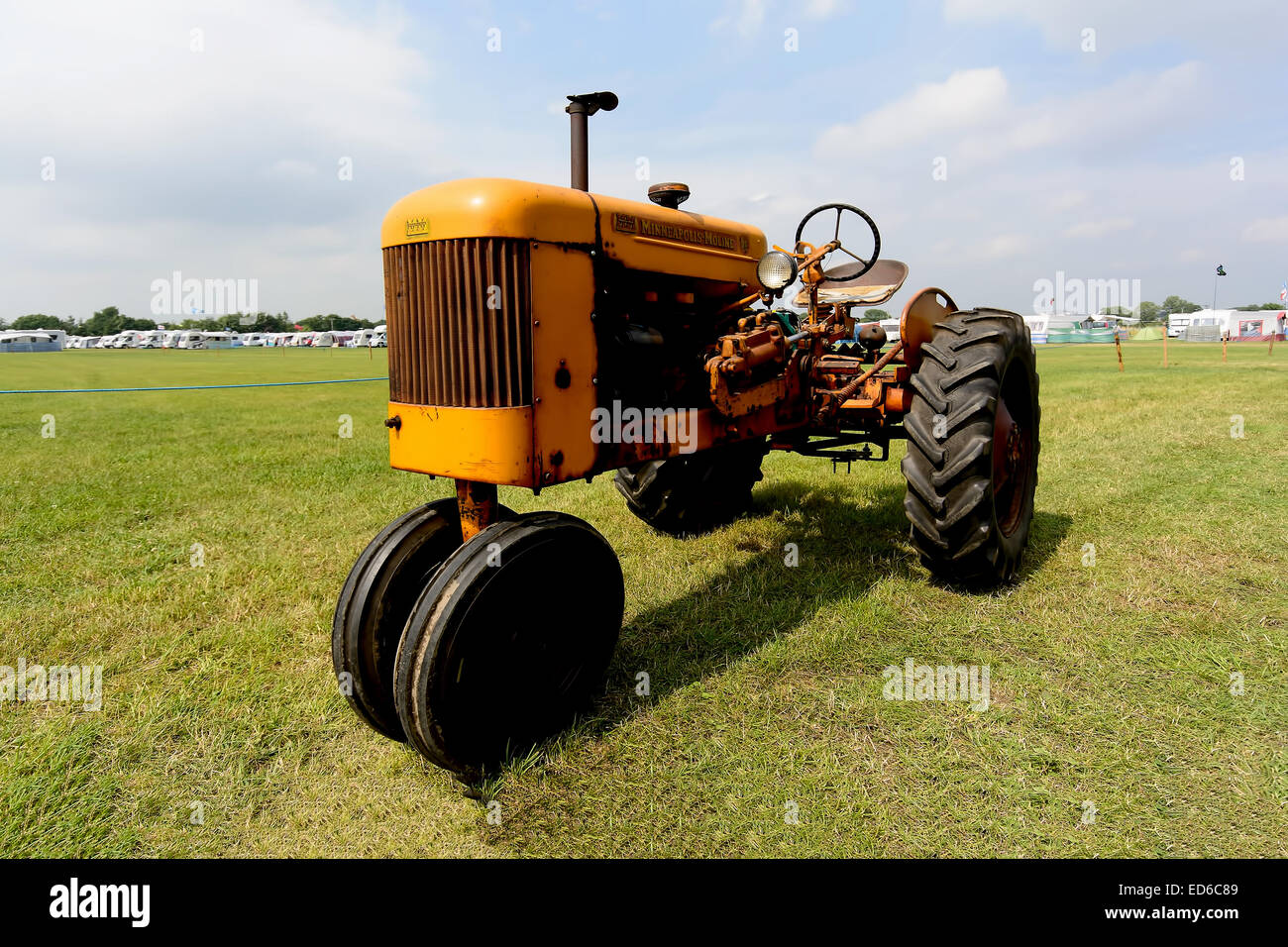 Minneapolis moline tractor hi-res stock photography and images - Alamy
