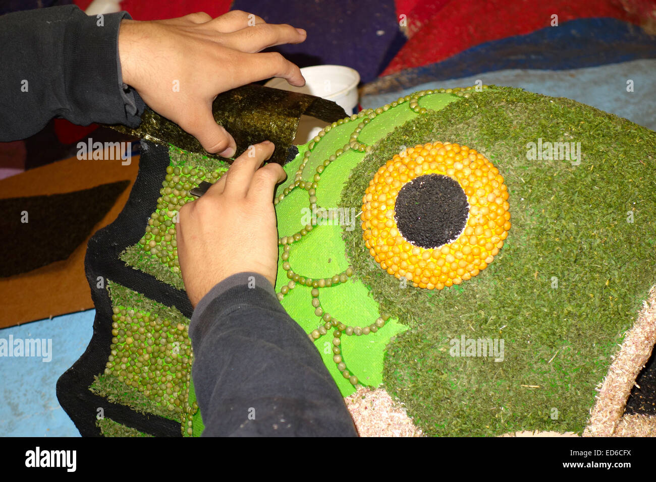 Fish parade float hi-res stock photography and images - Alamy