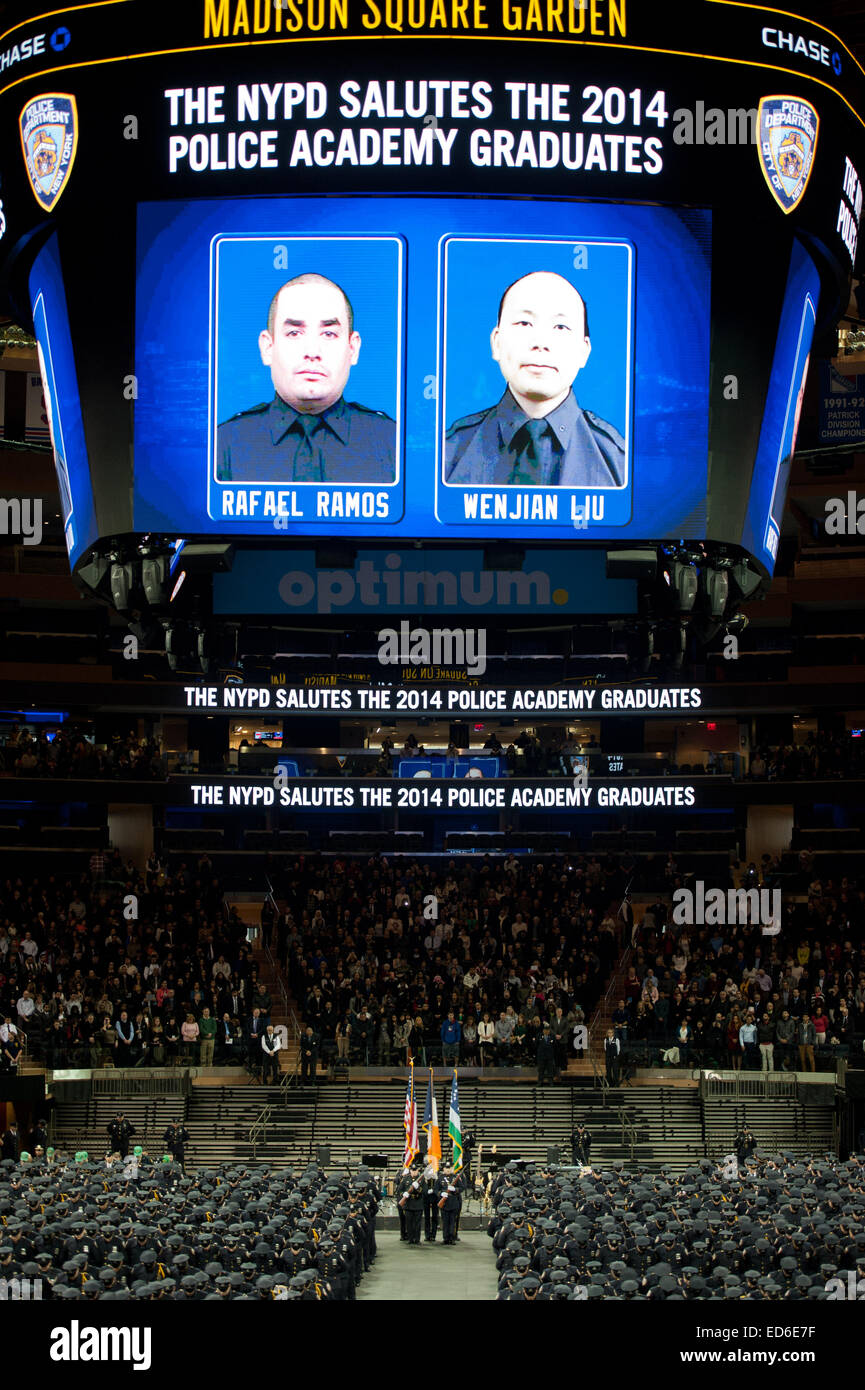 Police academy graduates usa hi-res stock photography and images - Alamy