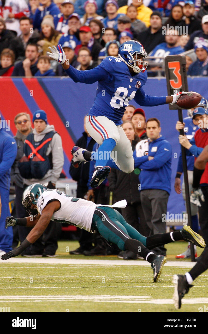 December 28, 2014: New York Giants tight end Larry Donnell (84) leaps ...
