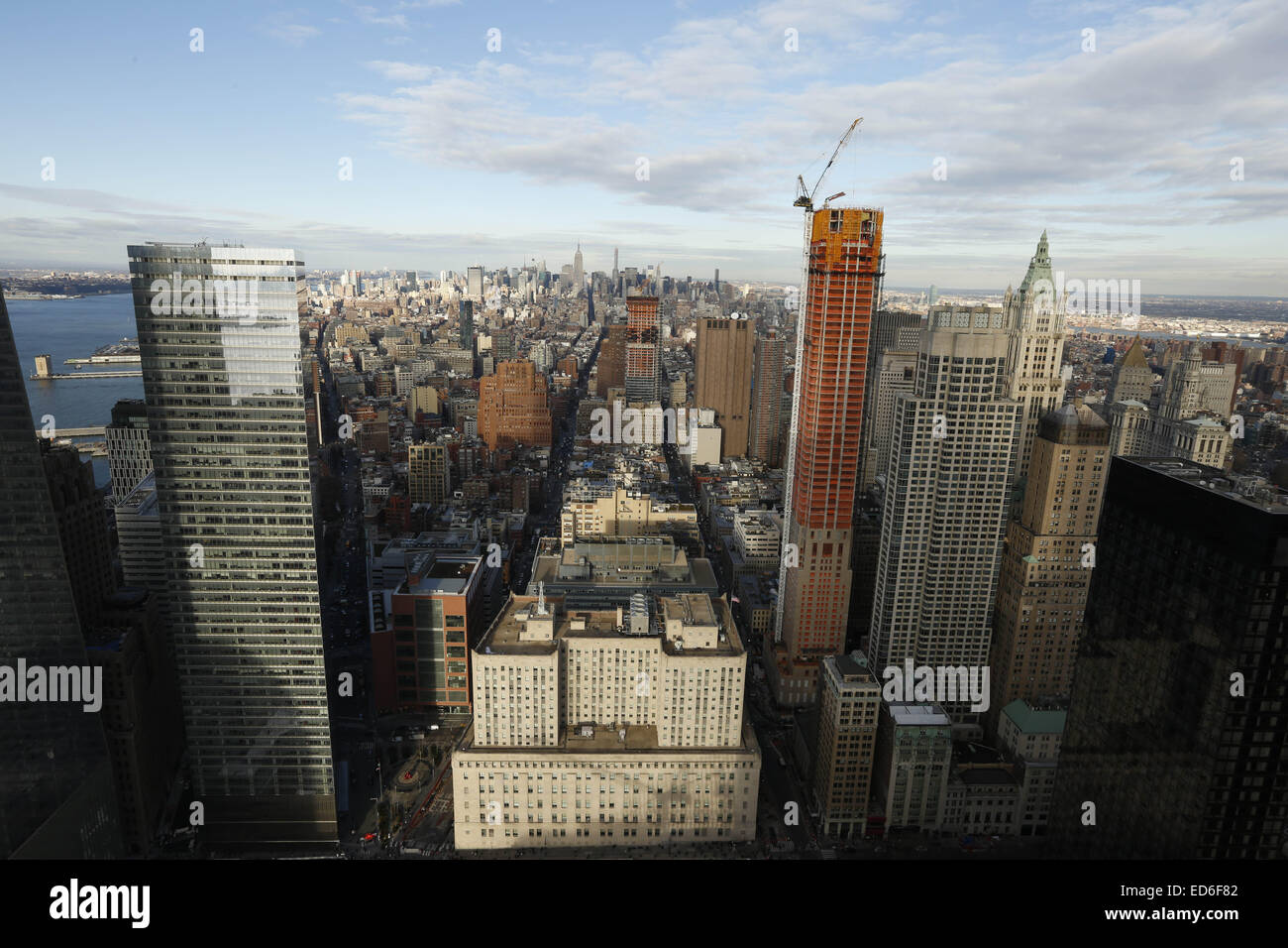 Manhattan, New York, USA. 12th Dec, 2014. Skyline view of Manhattan ...