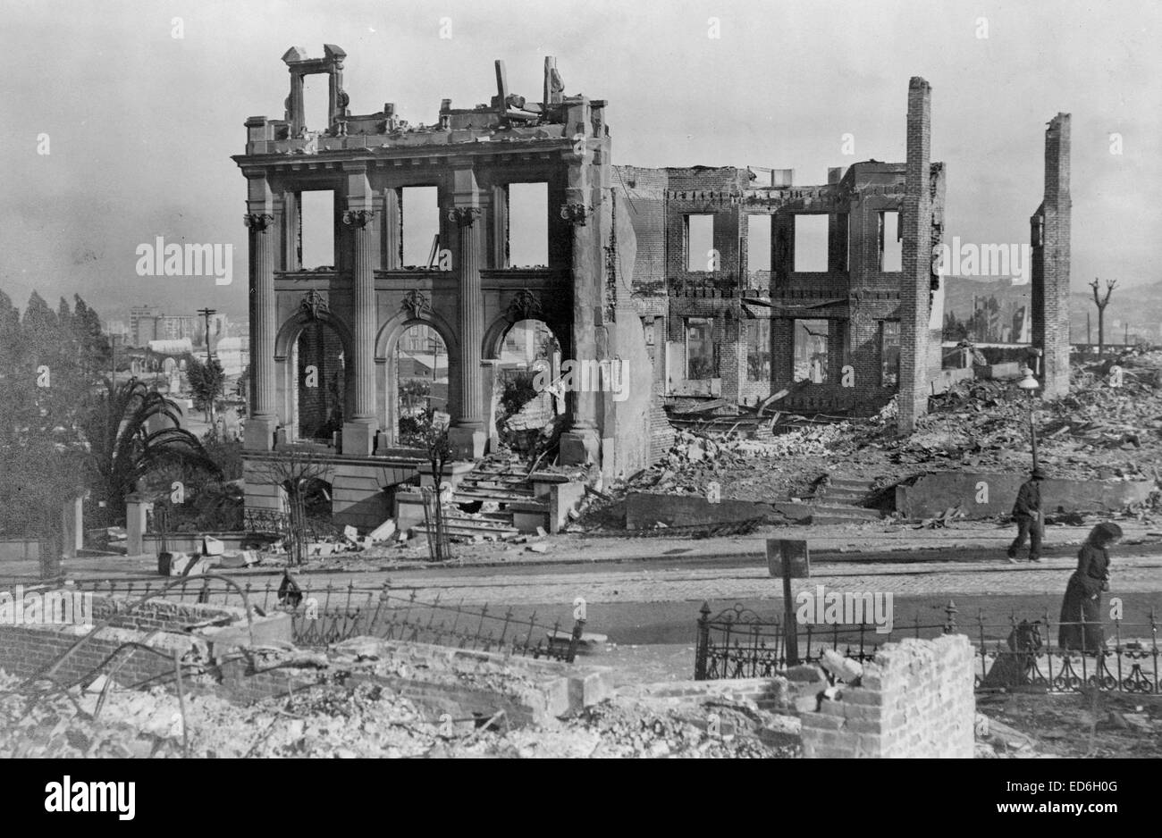 Ruins after San Francisco earthquake, 1906 Stock Photo - Alamy