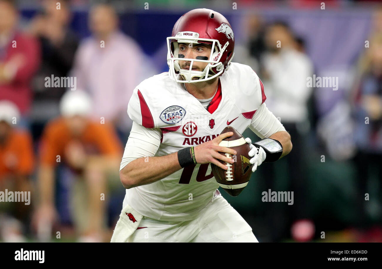 Houston, TX, USA. 29th Dec, 2014. Arkansas Razorbacks quarterback ...