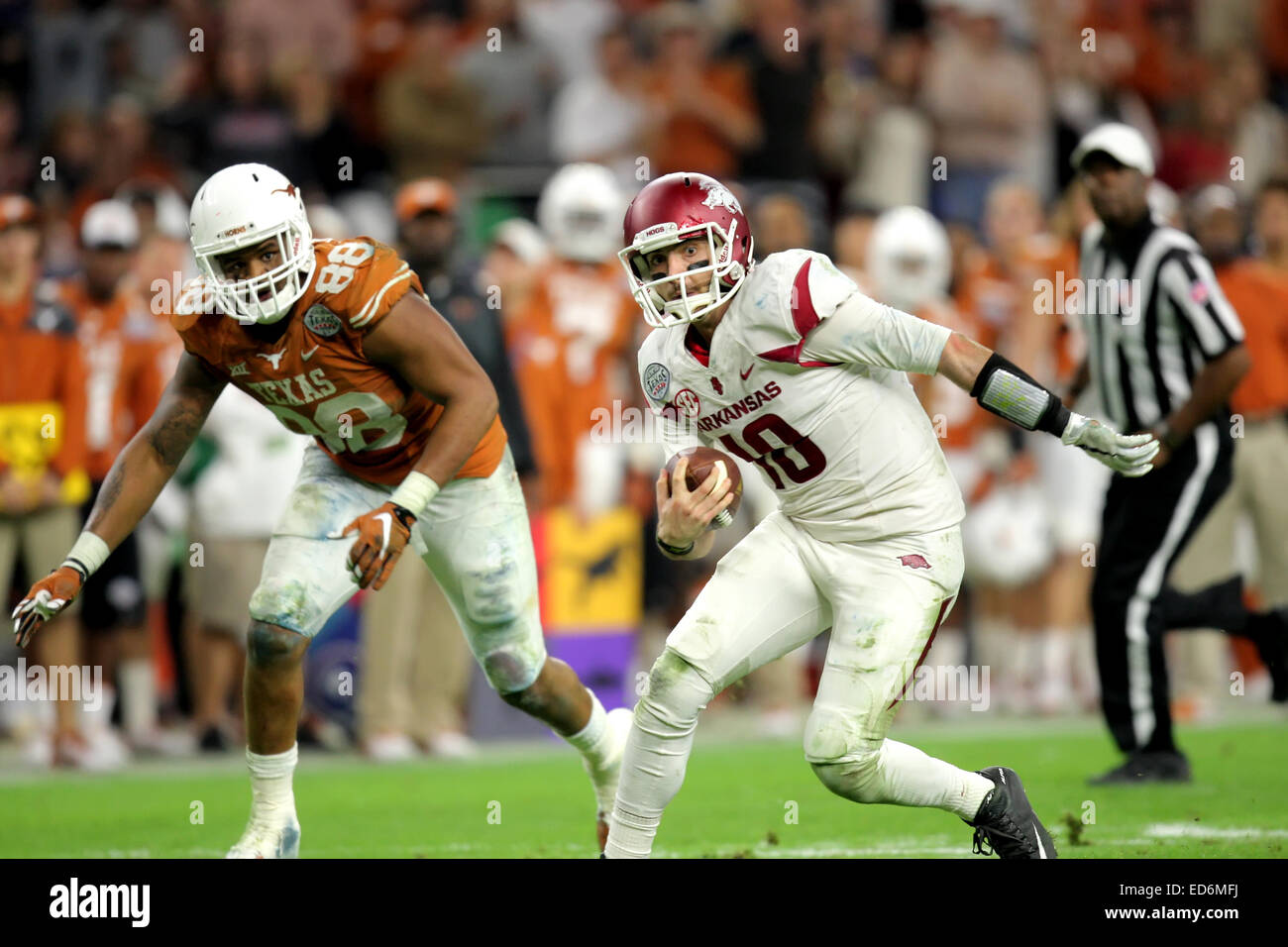 Houston, TX, USA. 29th Dec, 2014. Arkansas Razorbacks quarterback ...