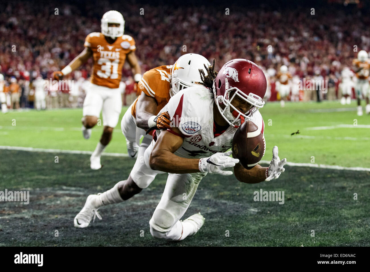 December 27, 2104: Arkansas Razorbacks wide receiver Keon Hatcher (4 ...