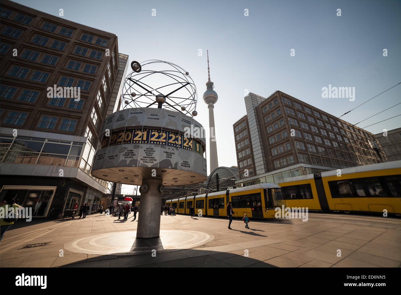World clock hi-res stock photography and images - Alamy