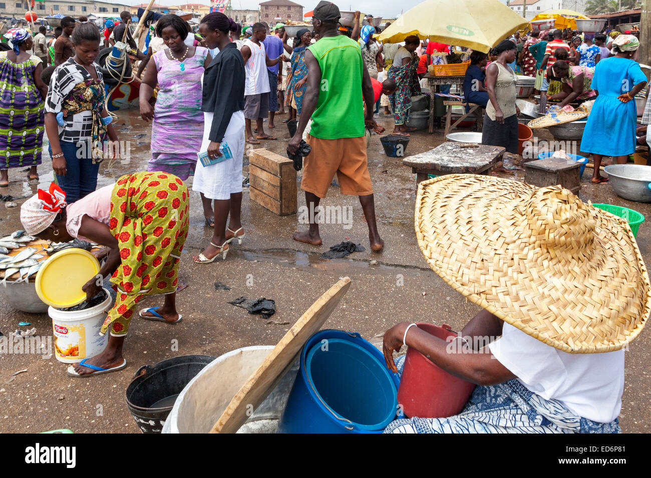 Fish market, Elmina, Ghana, Africa Stock Photo - Alamy