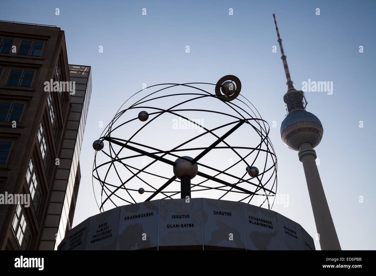 World clock hi-res stock photography and images - Alamy