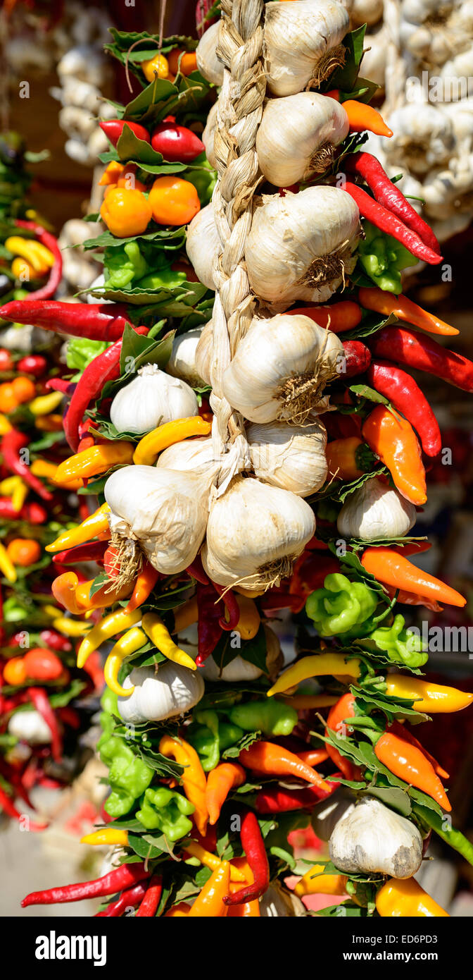 garlic and chilli on the market Stock Photo - Alamy
