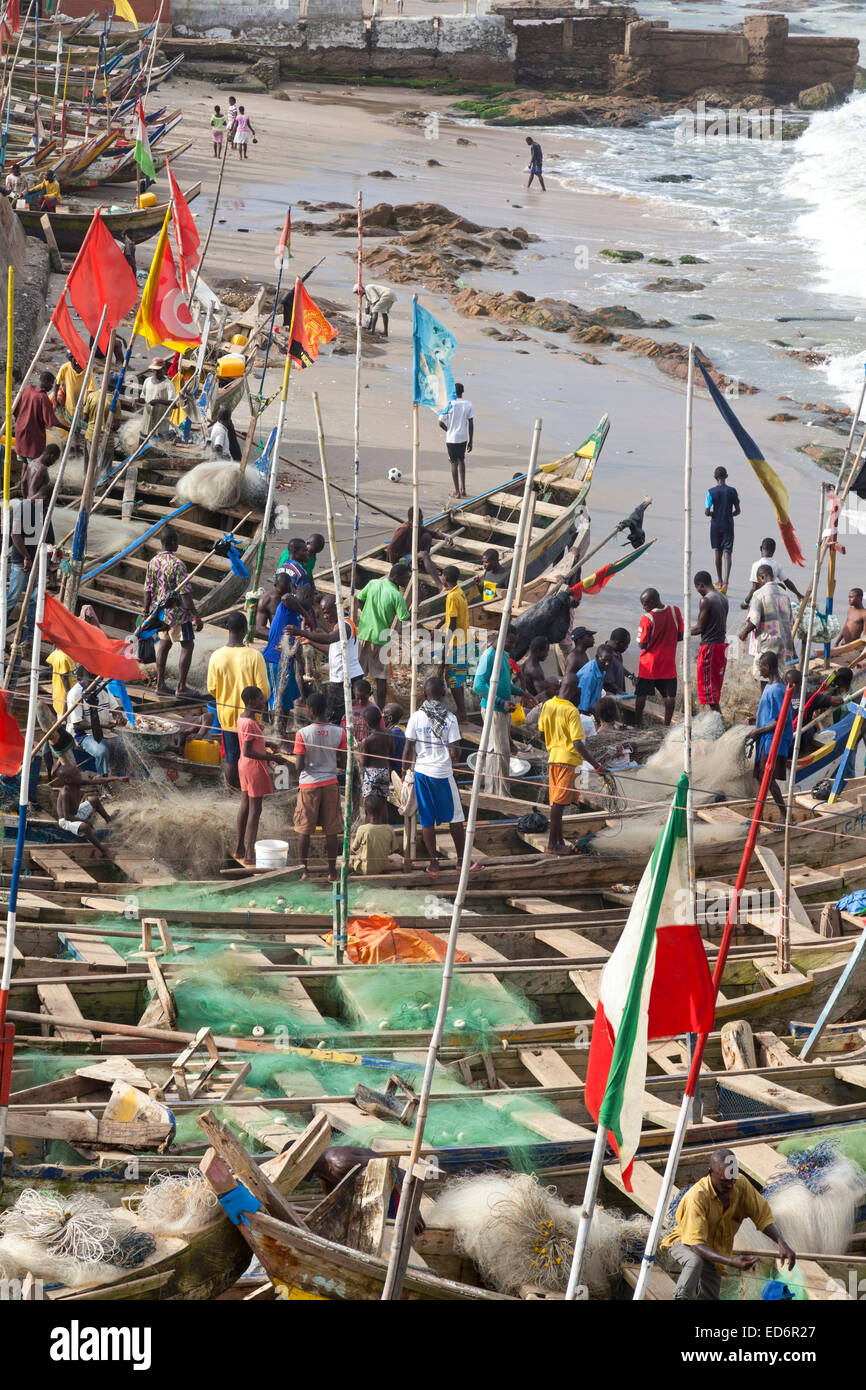 African fishing boat hi-res stock photography and images - Alamy