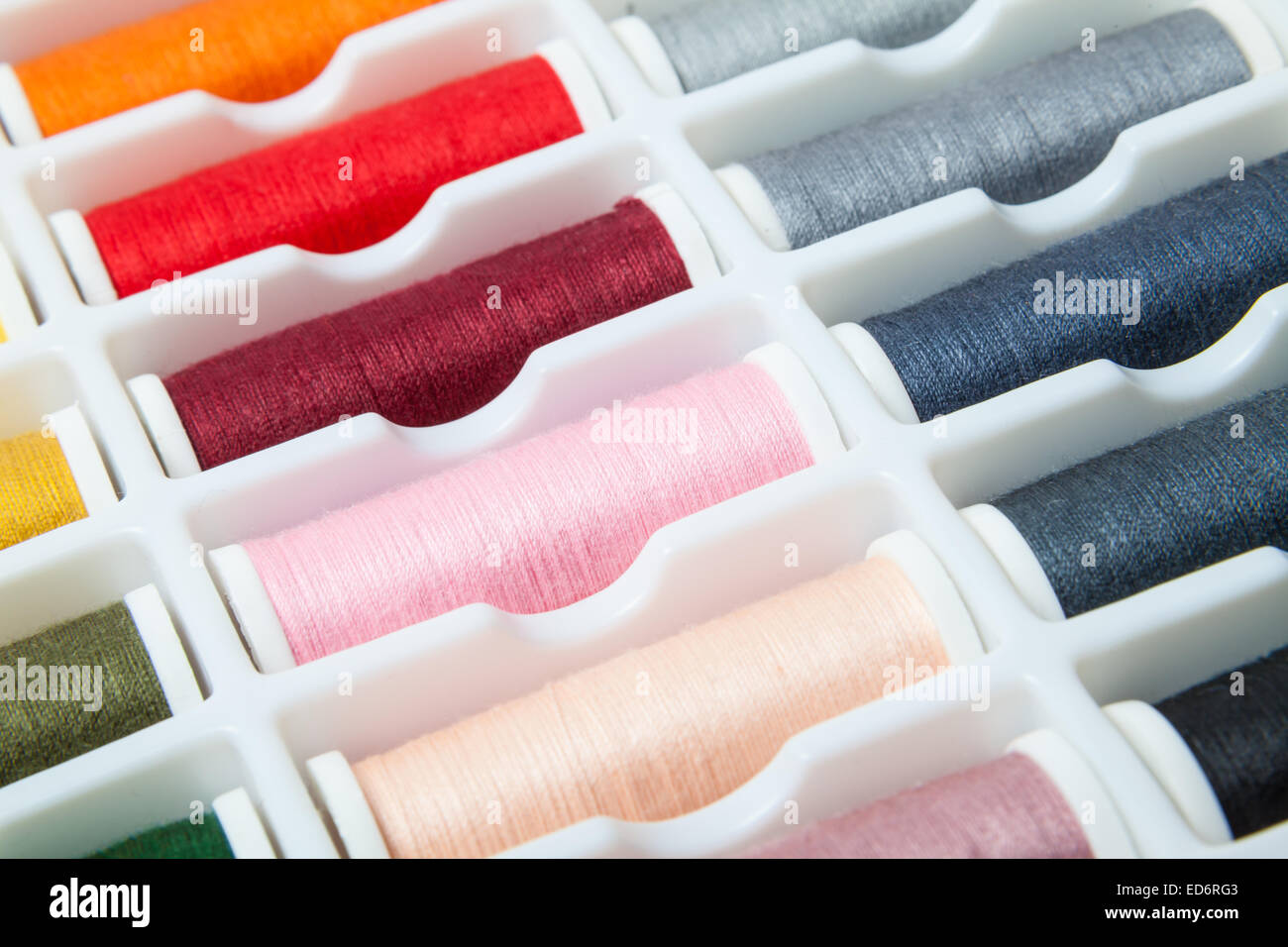 Threads in tailor textile hi-res stock photography and images - Alamy