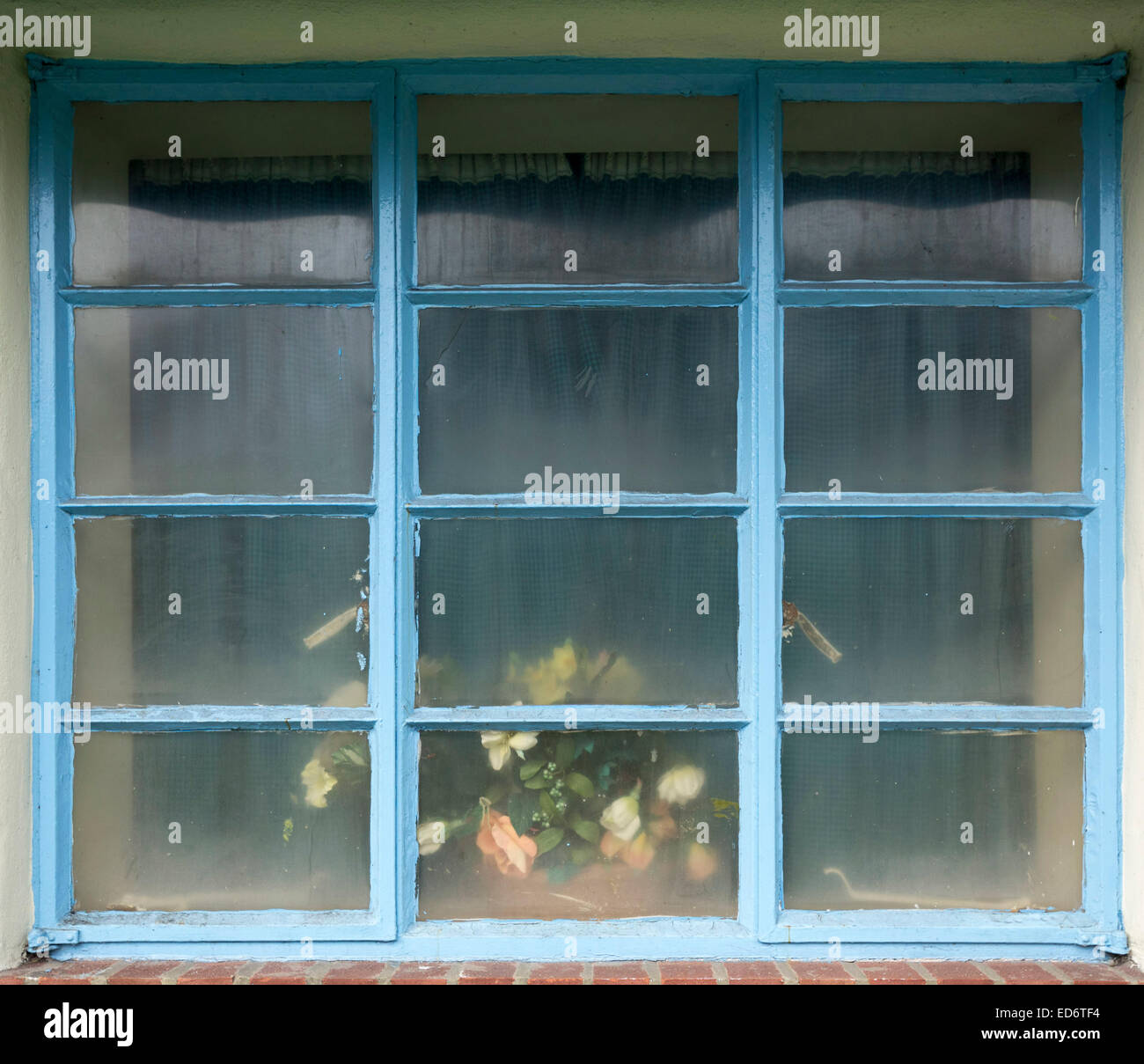 Dirty window hi-res stock photography and images - Alamy