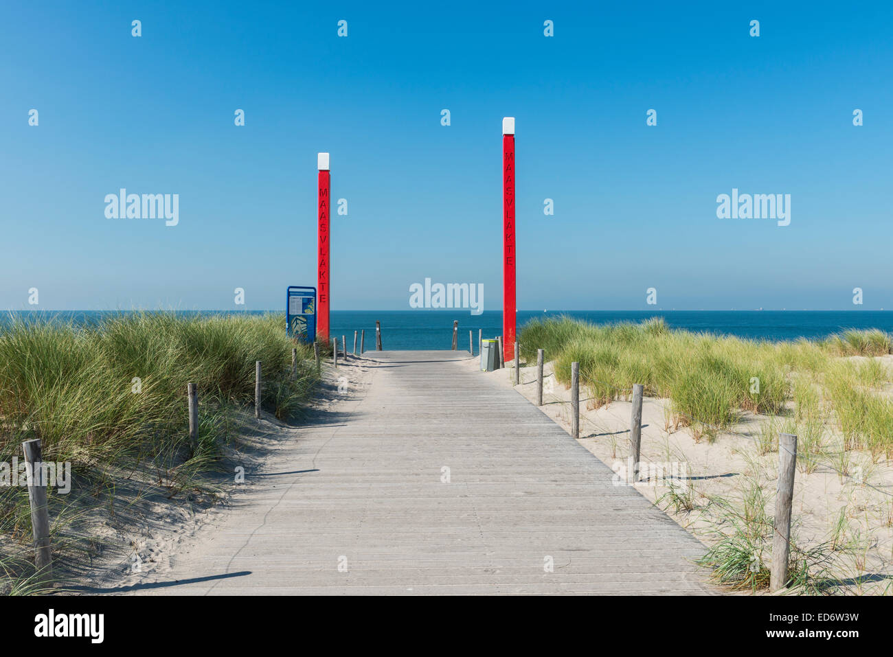 Red poles hi-res stock photography and images - Alamy