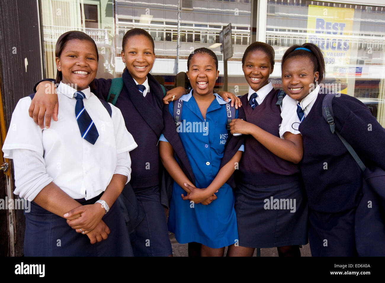 Schoolgirls in uniform hi-res stock photography and images - Alamy