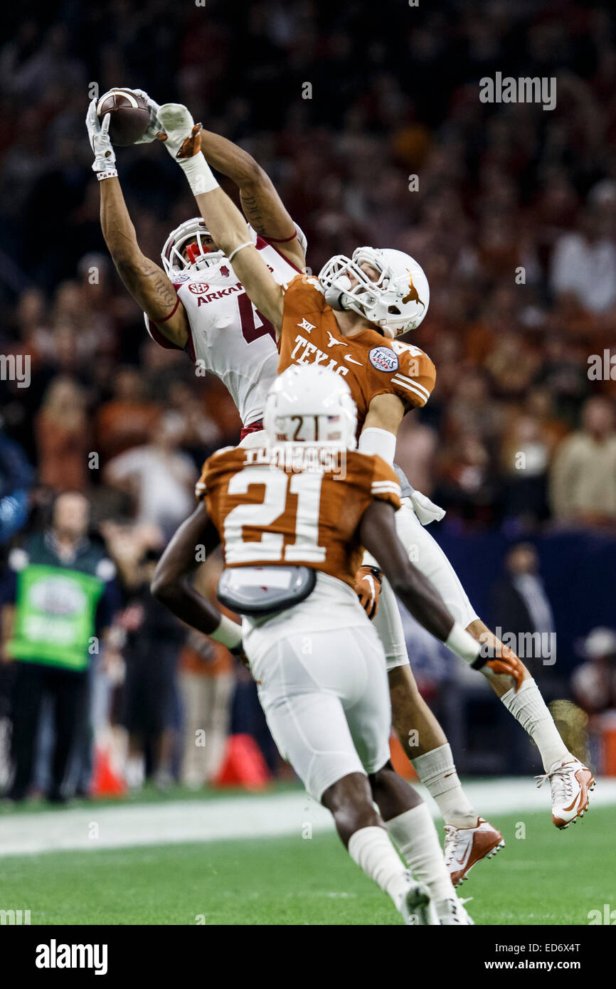 December 29, 2104: Arkansas Razorbacks wide receiver Keon Hatcher (4 ...