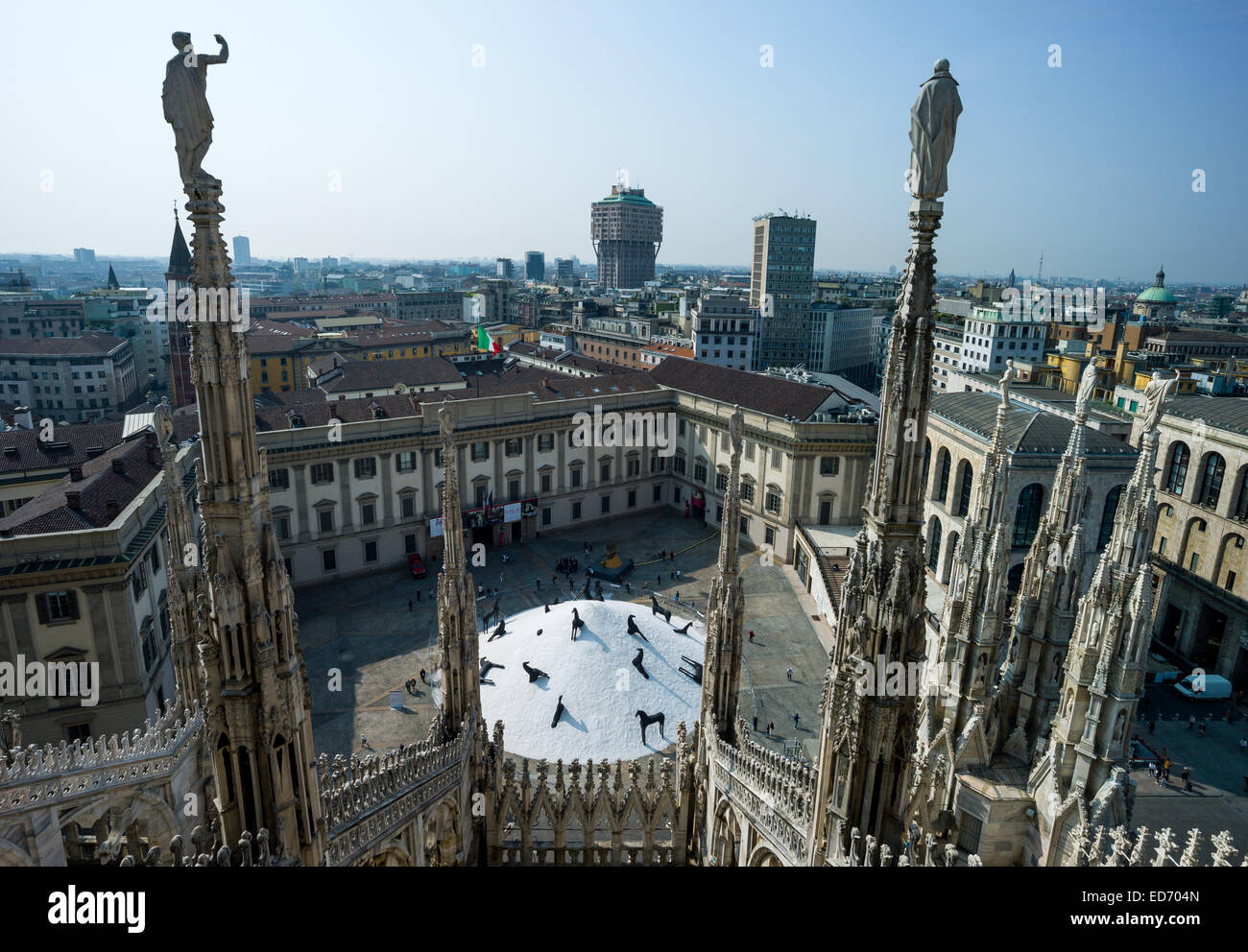 Royal palace milan hi-res stock photography and images - Alamy