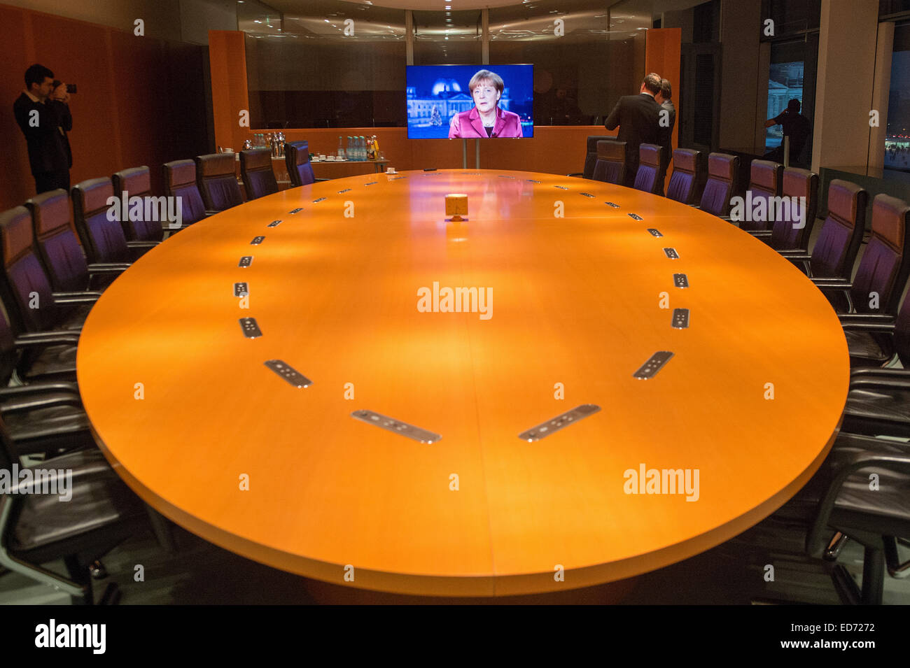 Berlin, Germany. 30th Dec, 2014. () Employees of the Federal ...