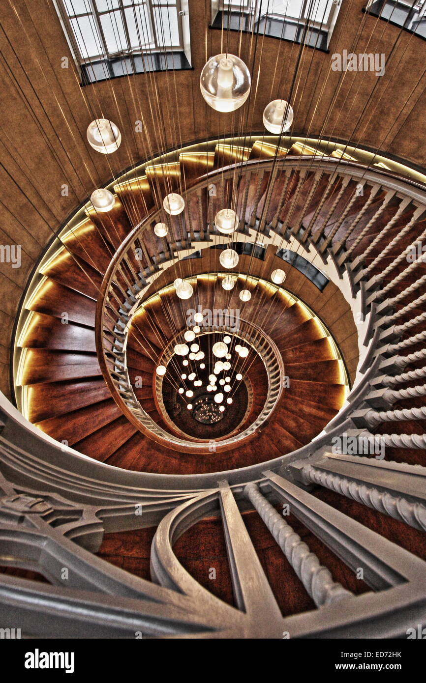 Heals department store hi-res stock photography and images - Alamy