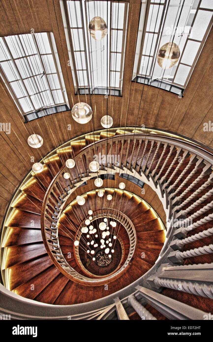 Heals department store hi-res stock photography and images - Alamy