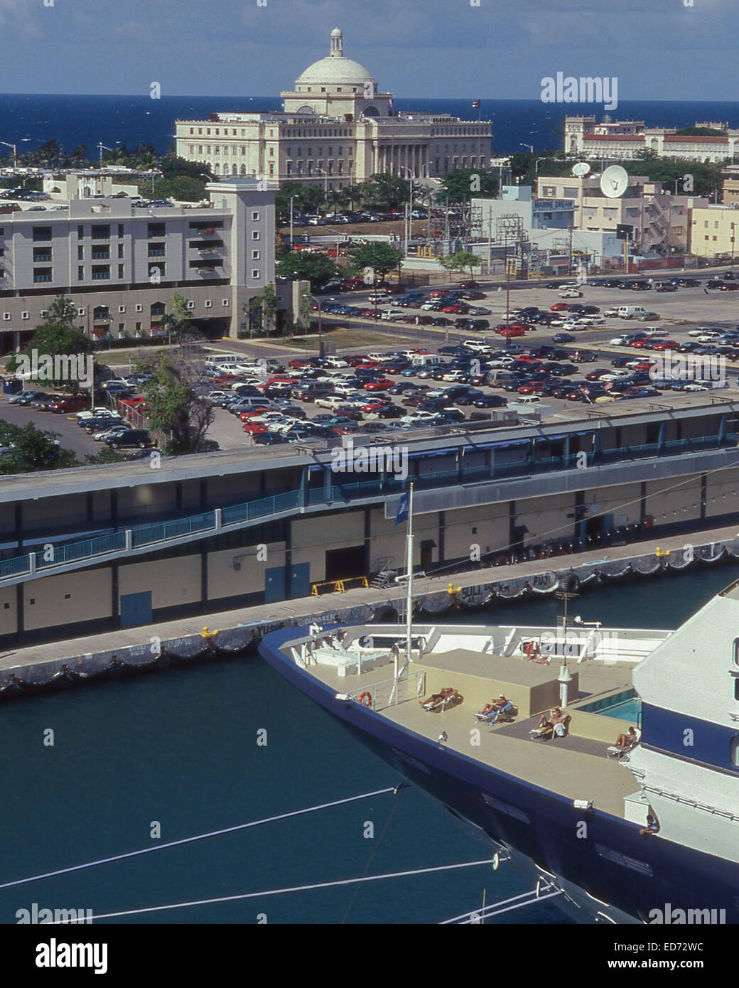 San Juan, Puerto Rico, US. 26th Dec, 2014. Carnival Cruise Lines ...