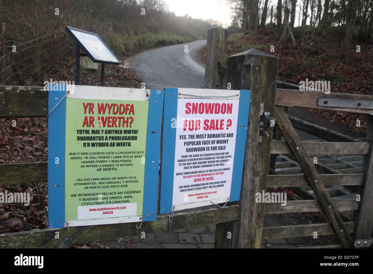 Popular welsh tourist spot hi-res stock photography and images - Alamy