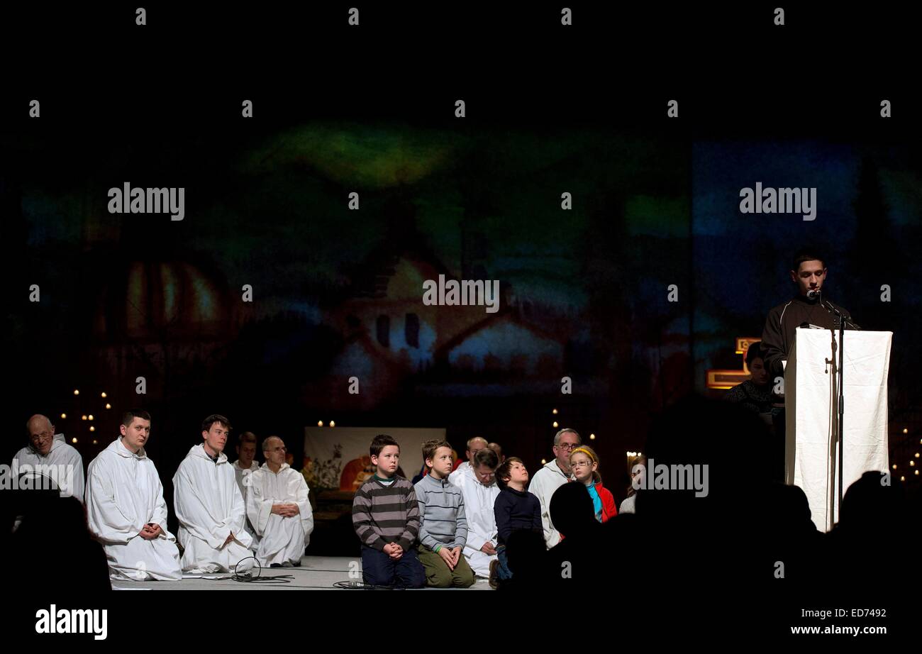 Taize prayer hi-res stock photography and images - Alamy
