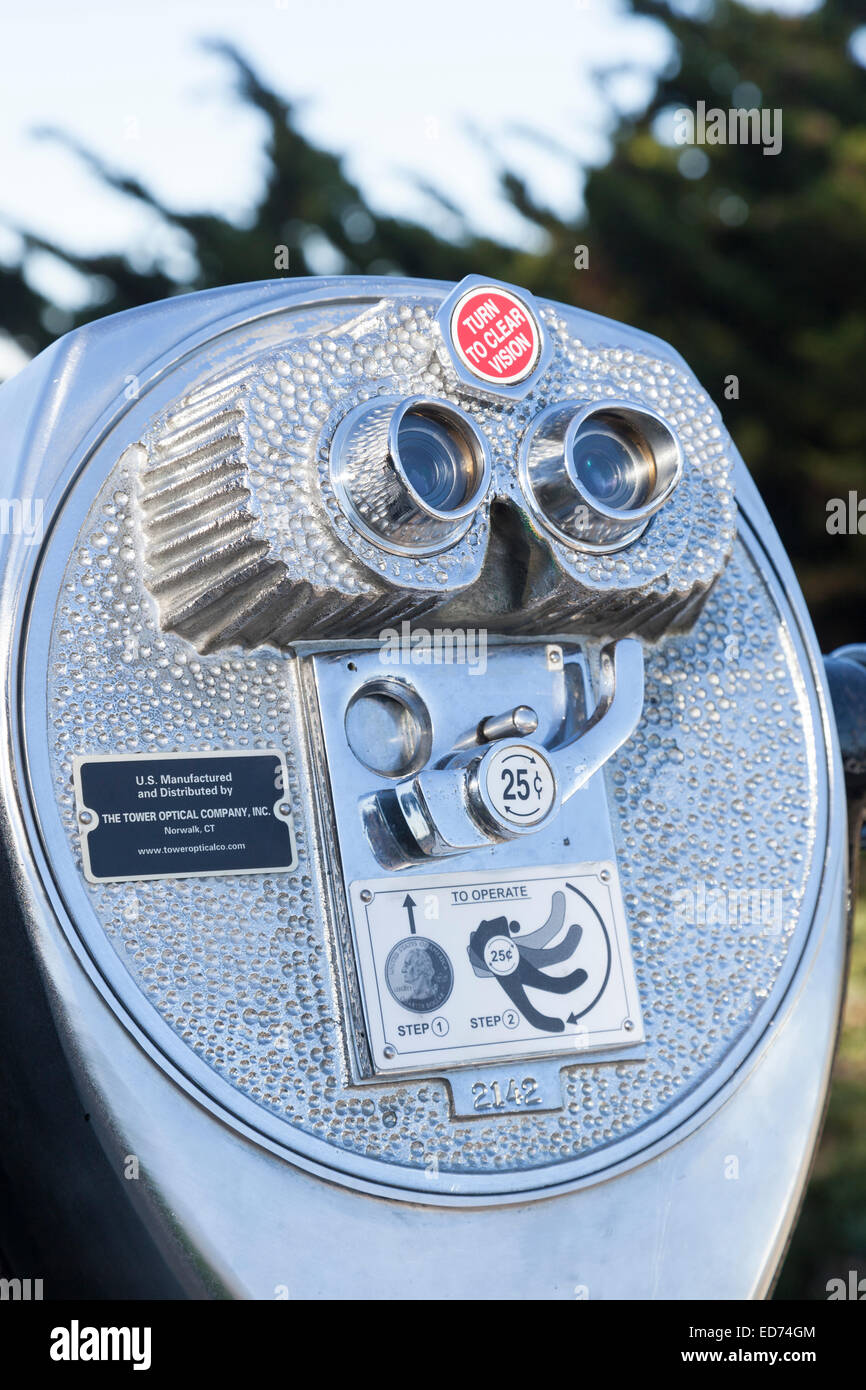 Coin operated tower viewer hi-res stock photography and images - Alamy