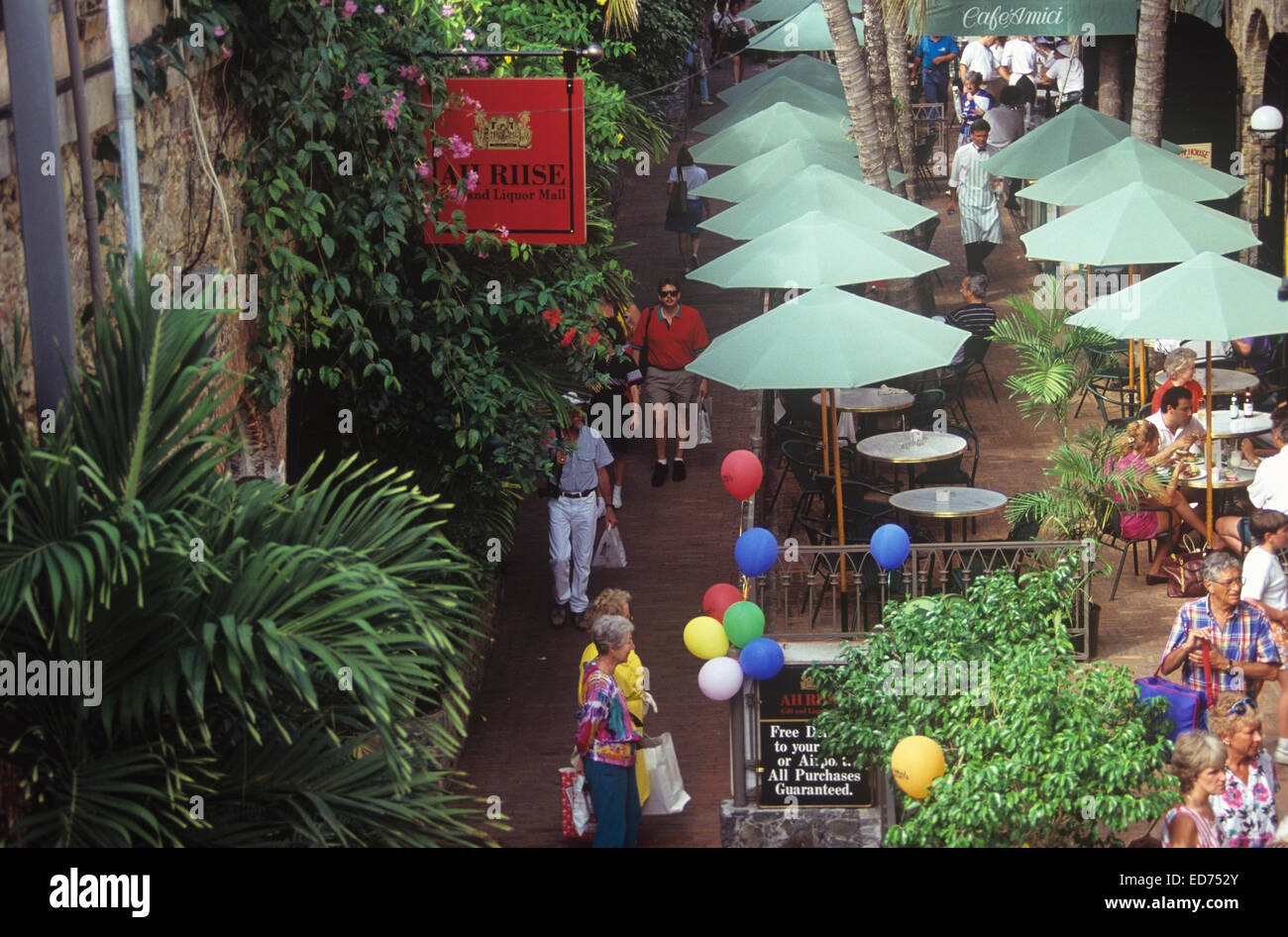 St Thomas Usvi Shopping High Resolution Stock Photography and Images ...