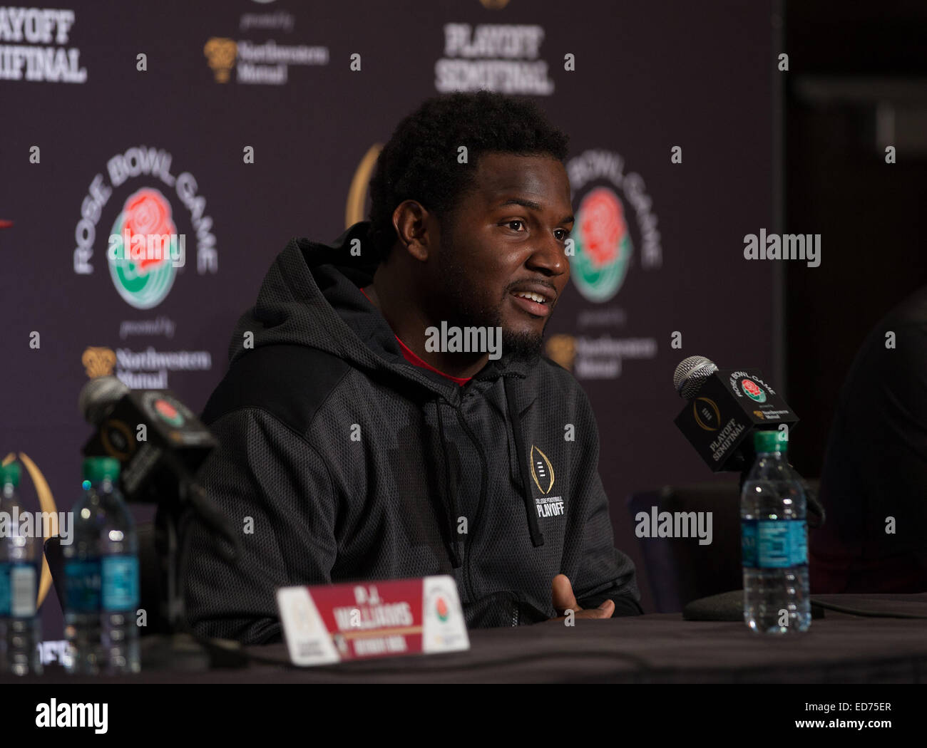 Los Angeles, CA, USA. 30th Dec, 2014. Florida State Seminoles defensive ...