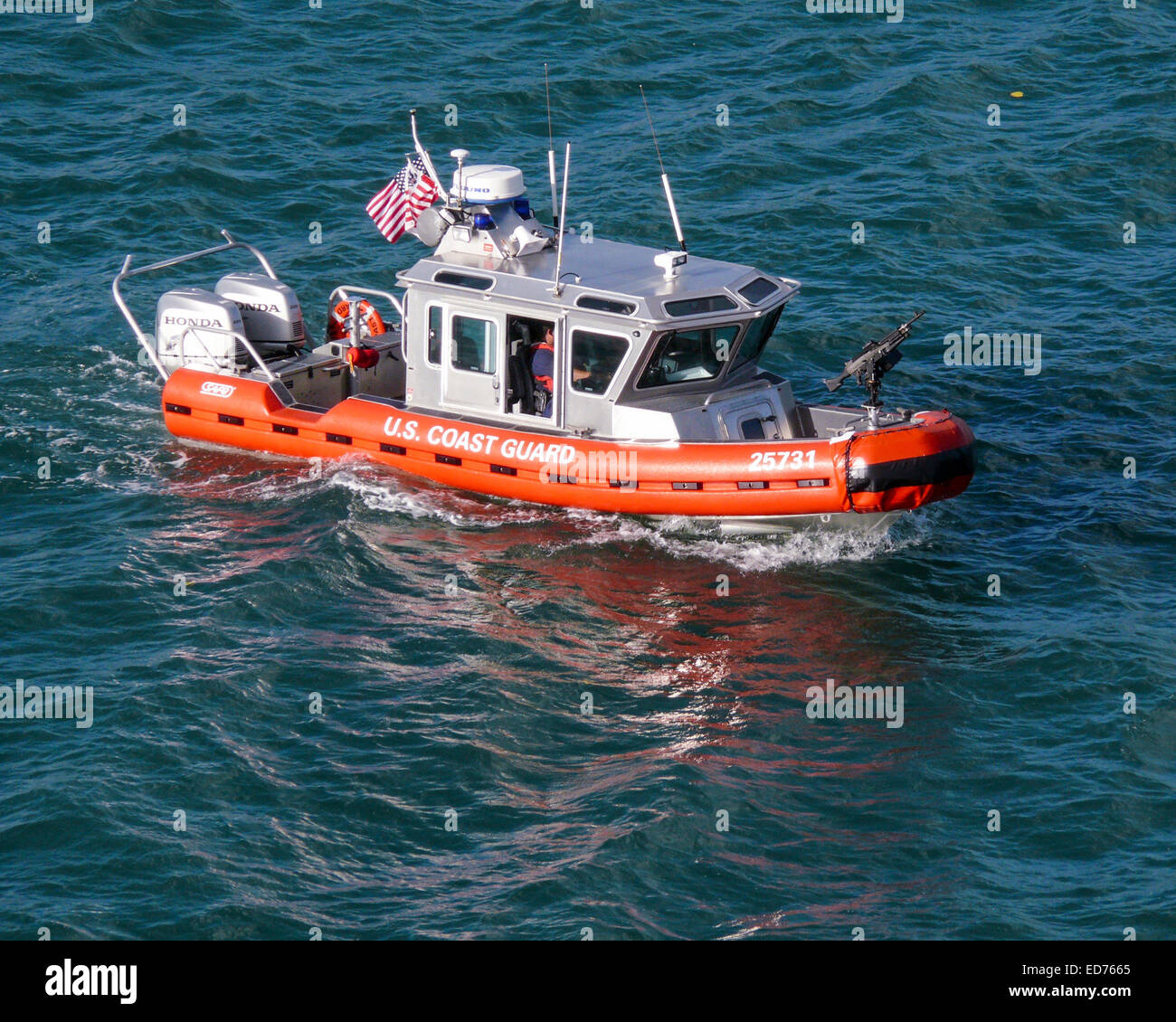 Jan. 12, 2009 - San Juan, Puerto Rico, US - A U.S. Coast Guard 25 ...