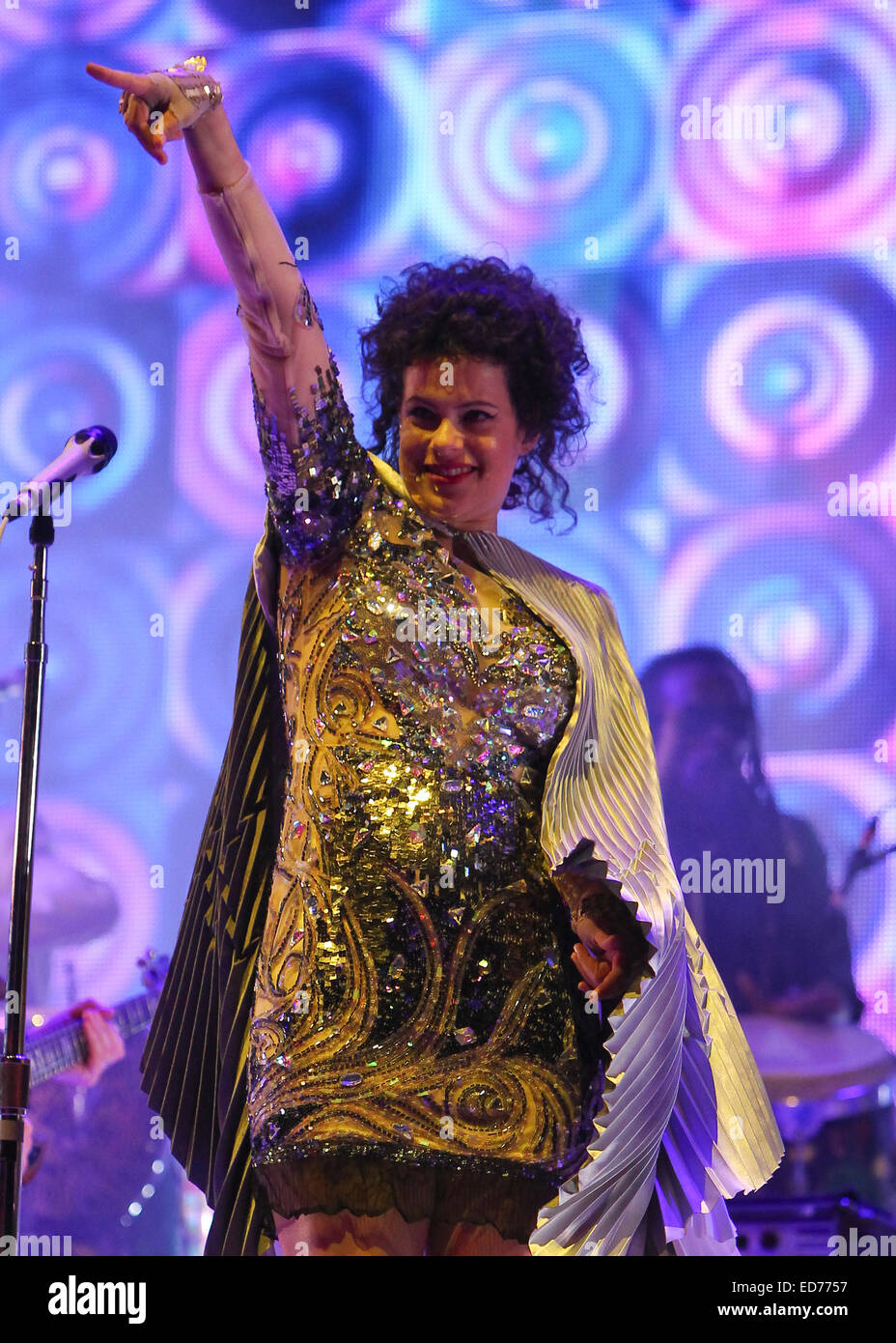 Glastonbury Festival 2014 - Performances - Day 2 - Arcade Fire ...