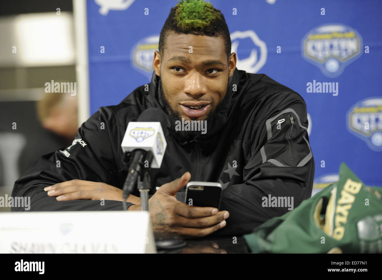 Baylor bears defensive end shawn hi-res stock photography and images ...