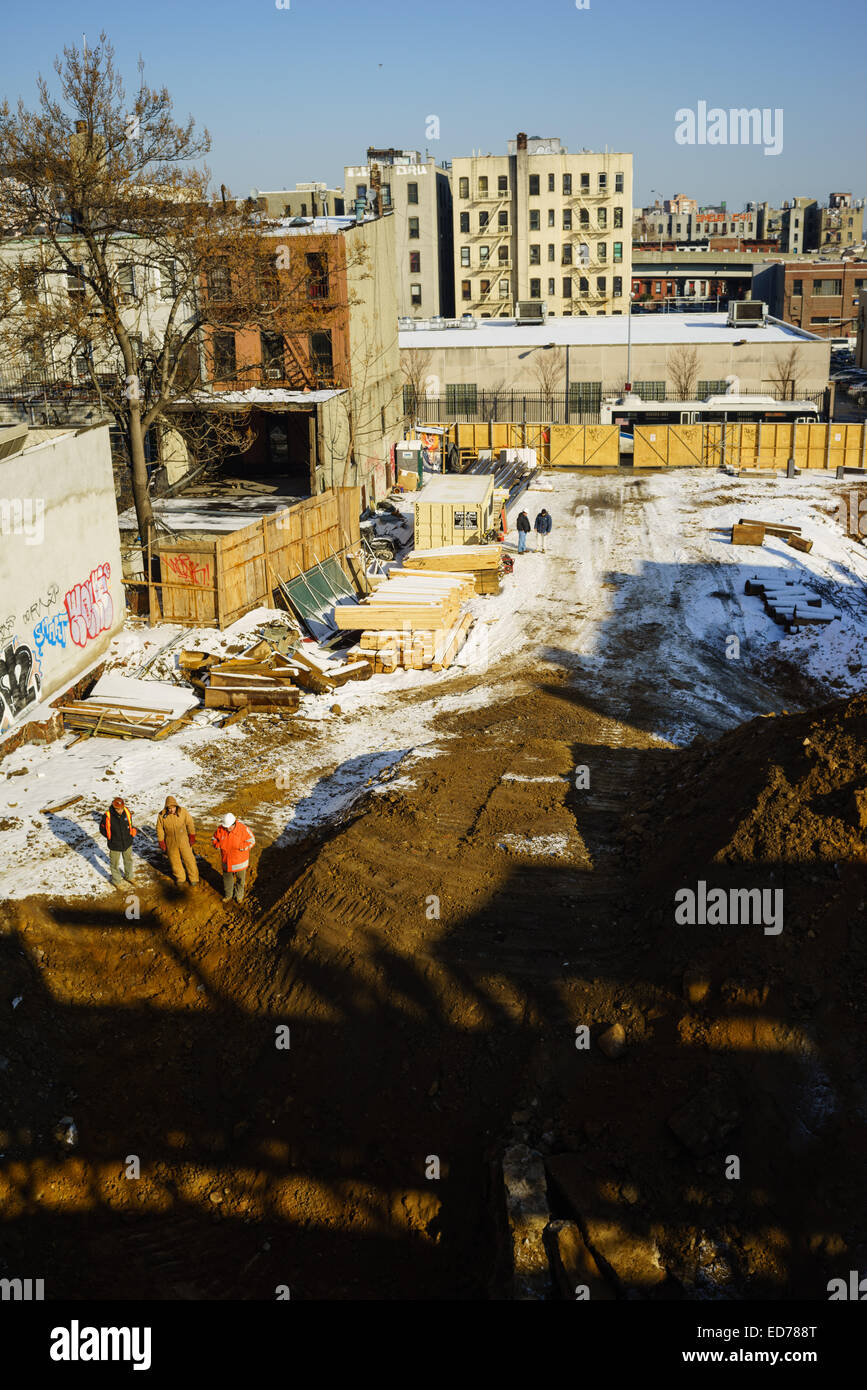 South Williamsburg's site of a new condominium project, by the Marcy ...